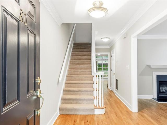 7500 Roswell Road 80