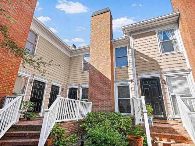 7500 Roswell Road 30