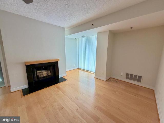 7500 Woodmont Avenue # S1019