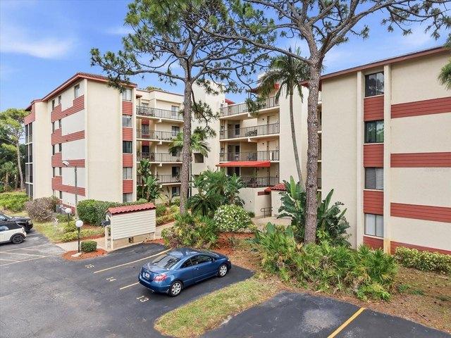 7500 40th Ave W Apt 203, Bradenton, FL 34209