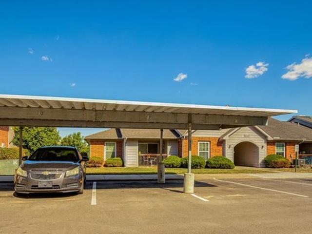 7501 Armstrong Ave, Kansas City, KS 66112