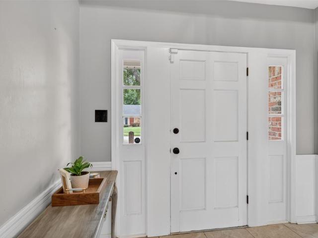 7501 Camelback Drive