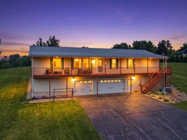 7501 E Windsor Rd, Selma, IN 47383