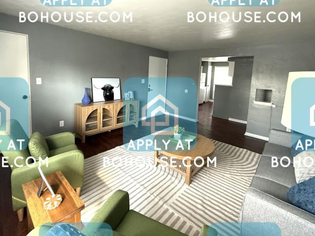 7501 Ideal Ave