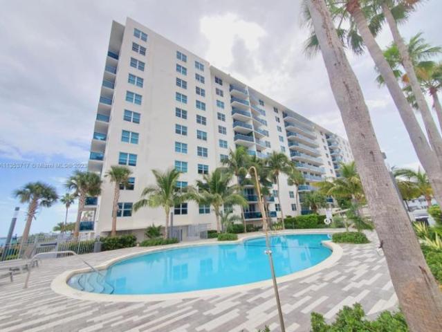 7501 Treasure Dr E #2J, North Bay Village, FL 33141