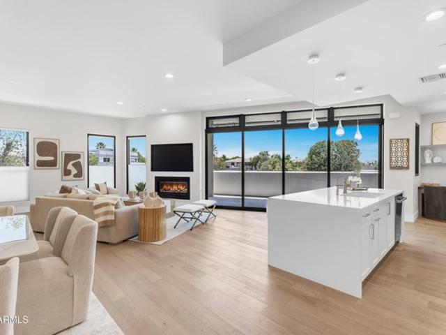 7502 E Main St Unit 2004, Scottsdale, AZ 85251