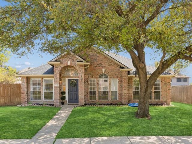 7502 Gillon Dr, Rowlett, TX 75089