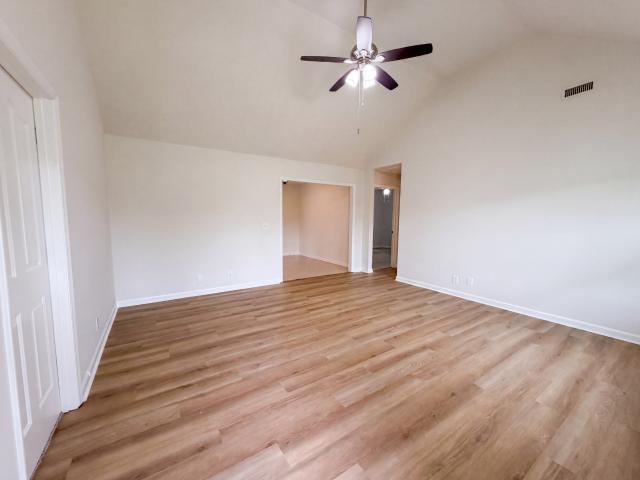 7502 Lone Eagle Dr
