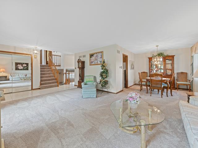 7502 W Lakeside Drive