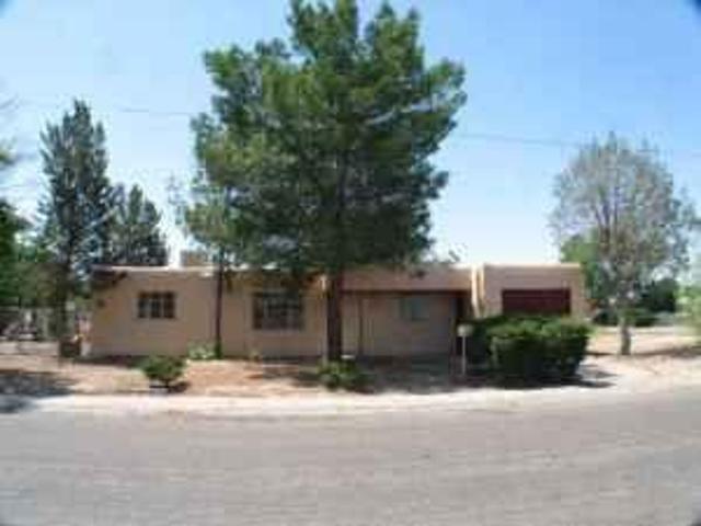 $750 3 Bedroom 1.5 Bath Available May 1st Roswell