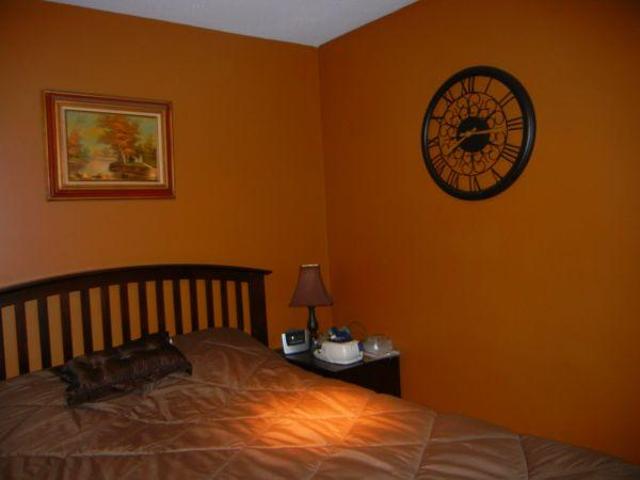 $750 / 3br 3 Bedroom Apt New Hartfort Village 105 Oxford Rd map