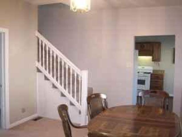 $750 / 3br 3 bedroom house Anthony wayne schools neapolis ohio map