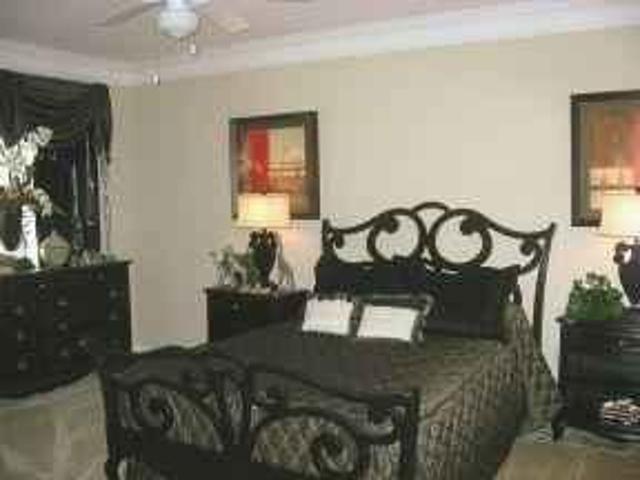 $750 / 1br Sublease now through August 1st NO DEPOSIT Humble