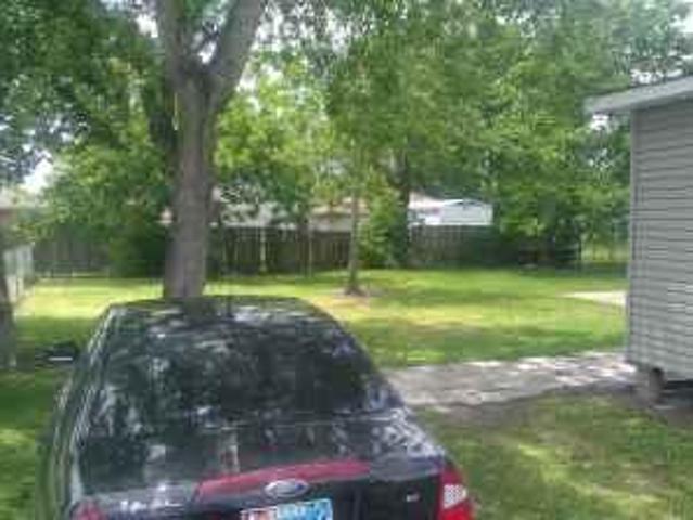$750 / 2br nice house in nederland 1212 s 14st nederland tx 77627 map