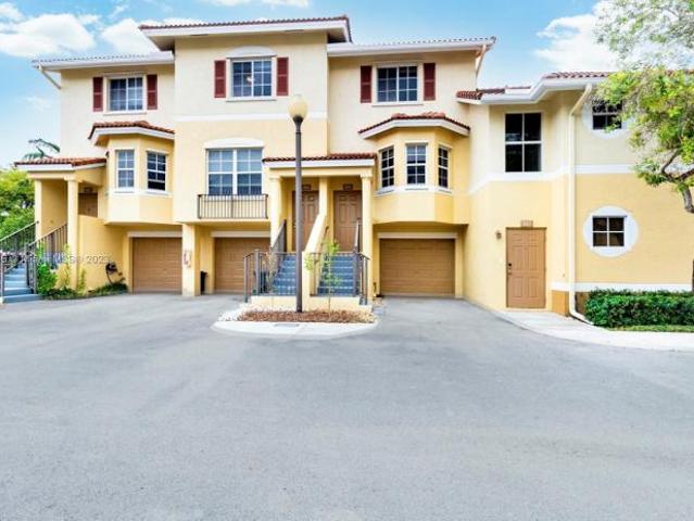 750 90th St NE #803, Miami, FL 33138