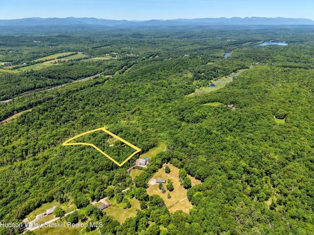 750 Cow Hough Rd, New Paltz, NY 12561
