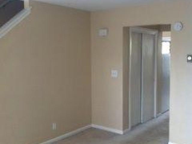 $750 Beautiful 2 BedroomTownhome map