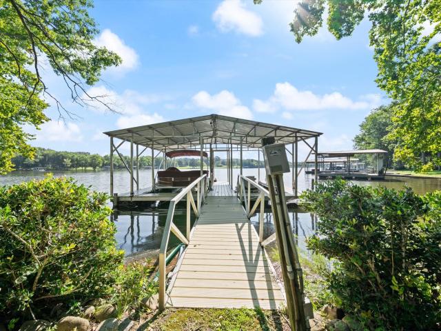 750 Gay Winds Dr