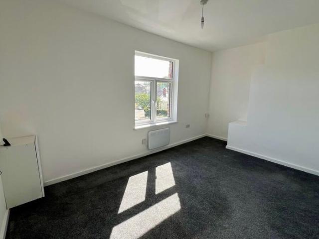£750 for 2 bedroom apartment to rent Radcliffe TC