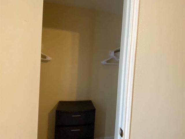 $750 Furnished Room in Cypress