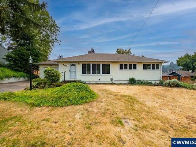 750 Harris St SE, Salem, OR 97302