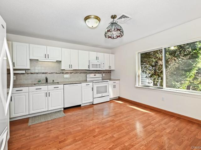 750 Heritage Hills B