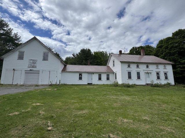 750 Oakland Rd, Belgrade, ME 04917