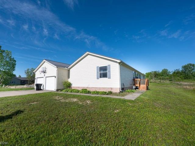 750 Lawnview Blvd, Chardon, OH 44024
