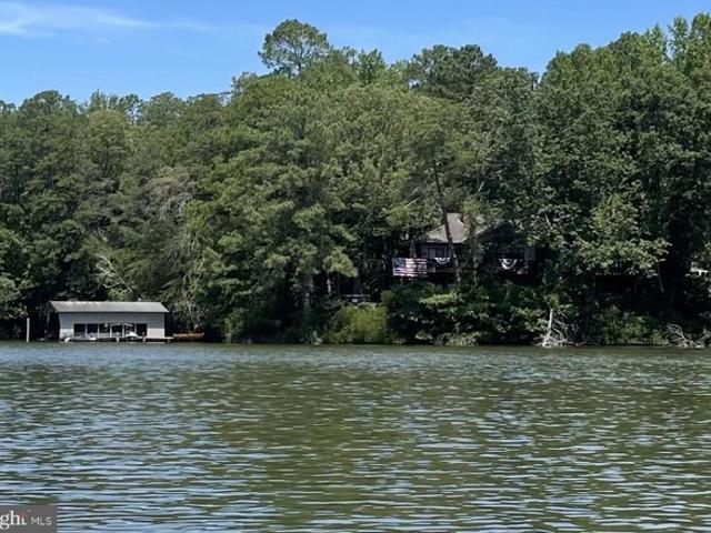 750 Levelgreen Rd, Lancaster, VA 22503