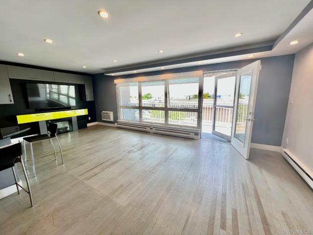 750 Lido Boulevard 81B