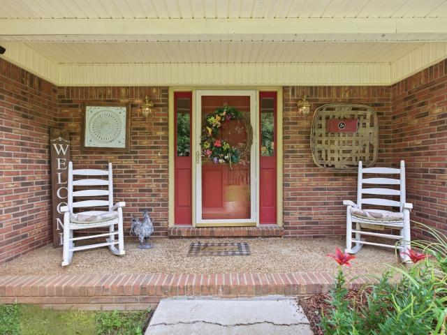 750 Mountain View Dr