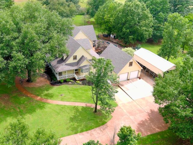 750 Molly Lane