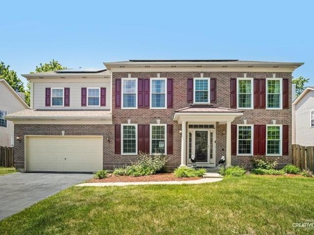 750 Majestic Dr, Algonquin, IL 60102