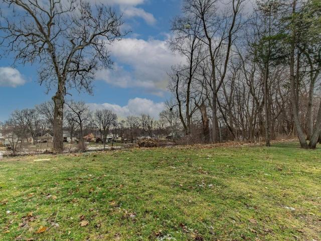 750 N Riverside Drive