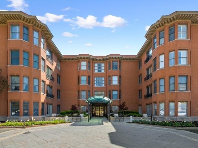 750 S Hanley Rd Apt 68, Clayton, MO 63105