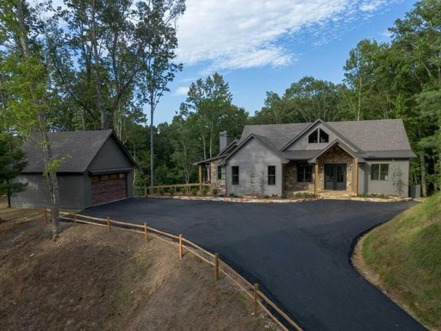750 Settlers Rdg, Ellijay, GA 30540