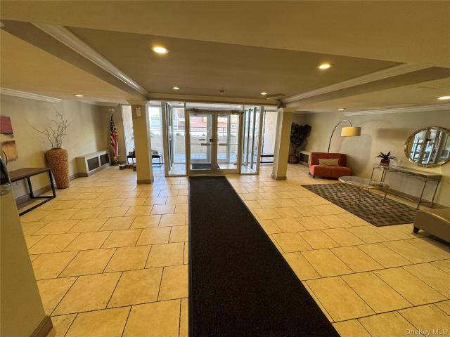 750 Shore Road 4N