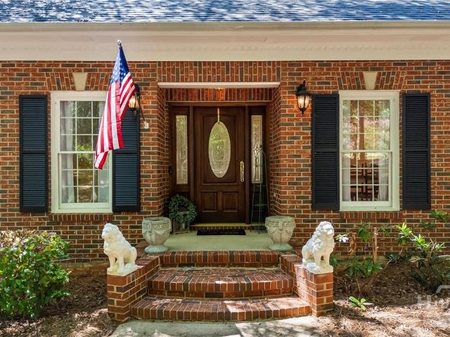 750 Staghorn Trail