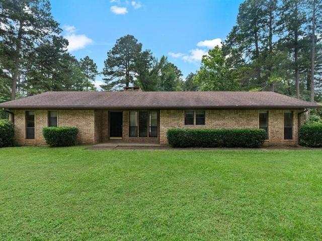 750 Pine Ter, Center, TX 75935