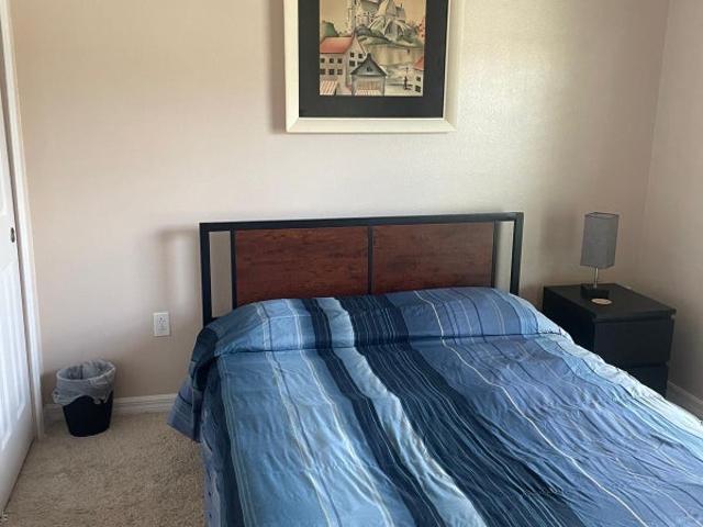 $750 Room for Rent Clean, Quiet & Comfortable