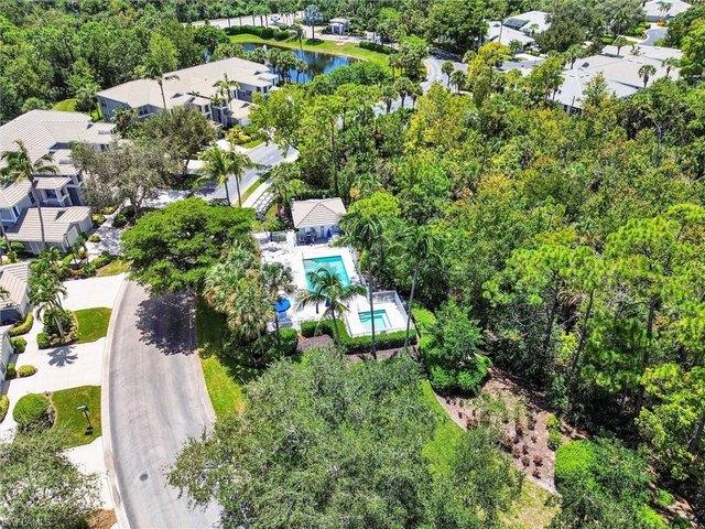 750 Tarpon Cove Dr Apt 202, Naples, FL 34110