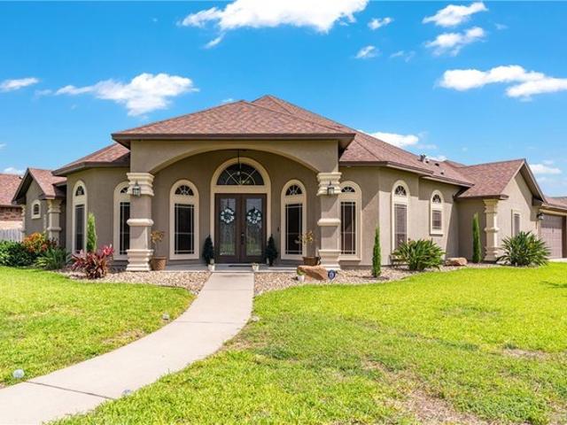 7514 E Lake Dr, Corpus Christi, TX 78414