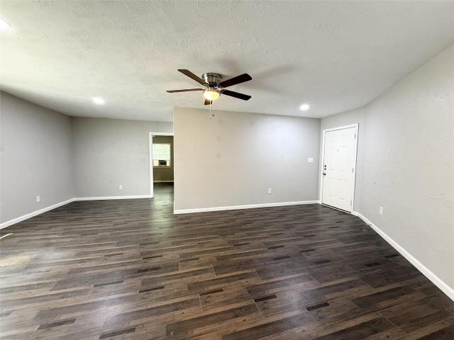 7515 Bayway Drive 3