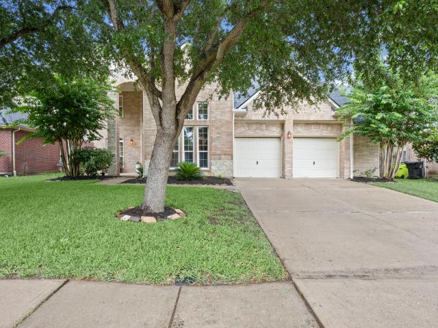 7515 Crescent Lake Court