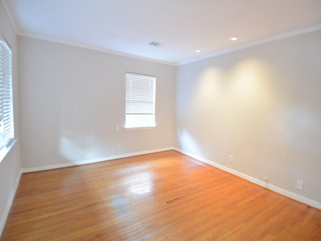 7515 Schiller St, Houston, TX 77055 | MLS #89782 | Compass