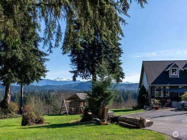 7516 Skinner Rd, Granite Falls, WA 98252