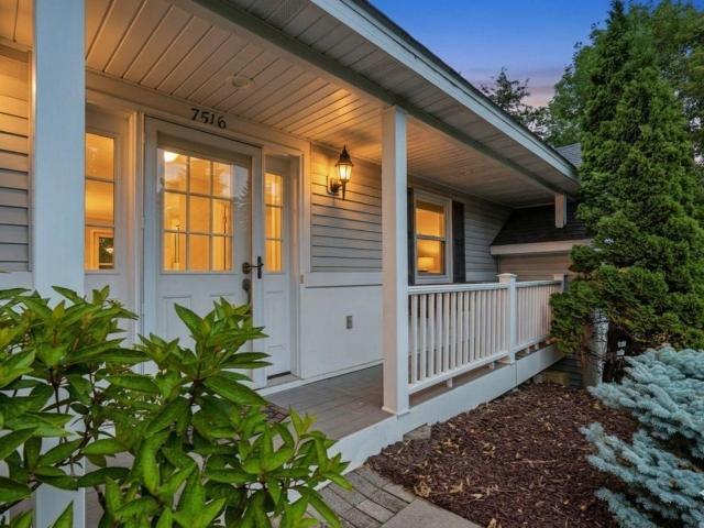 7516 W 77th Street