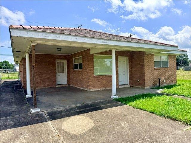 7517 Patricia St, Arabi, LA 70032