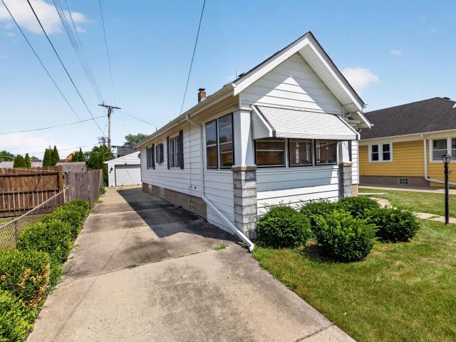 7517 27th Ave