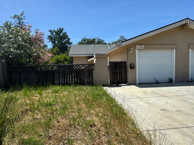 7517 7519 Saint Philomena Way